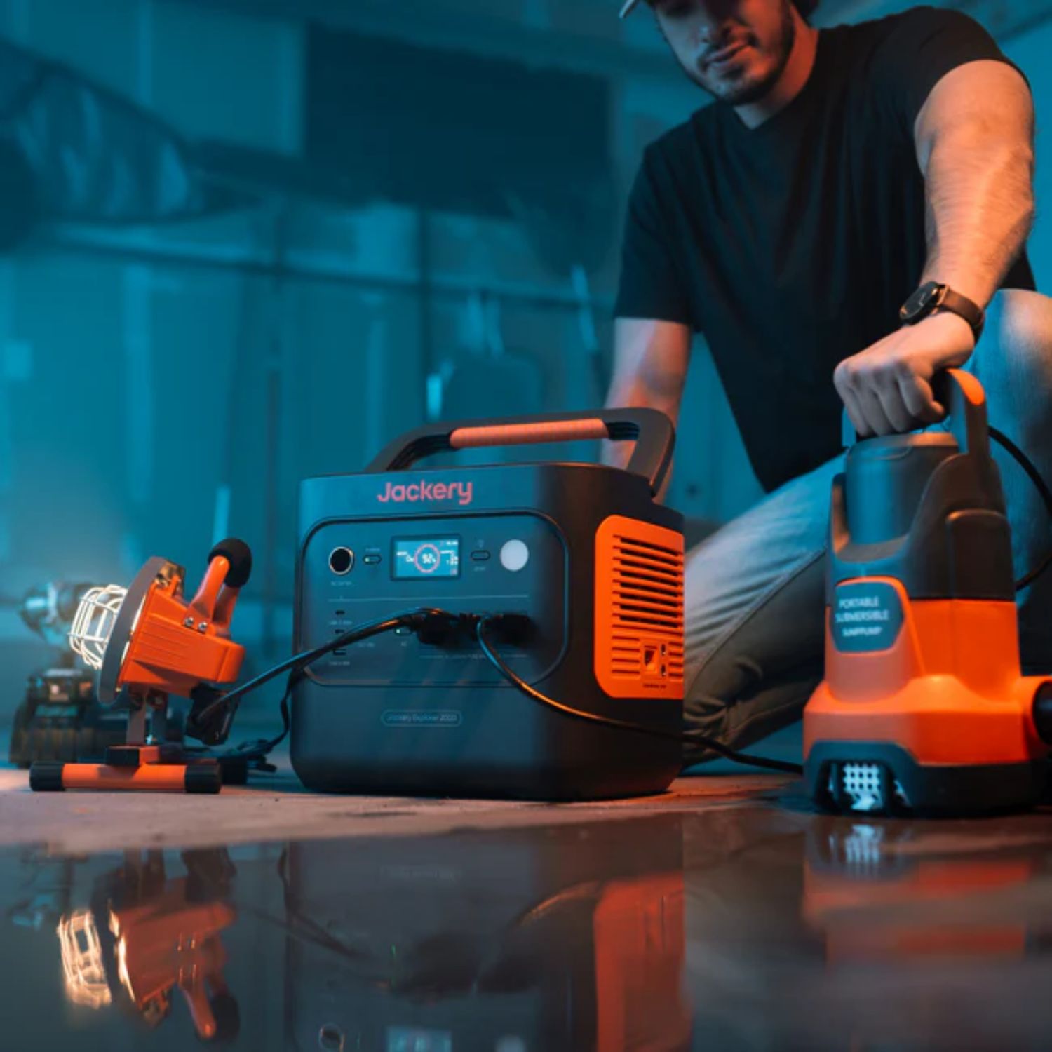 Jackery Explorer 2000 v2 Portable Power Station | 2042Wh | 2200W | 400 ...